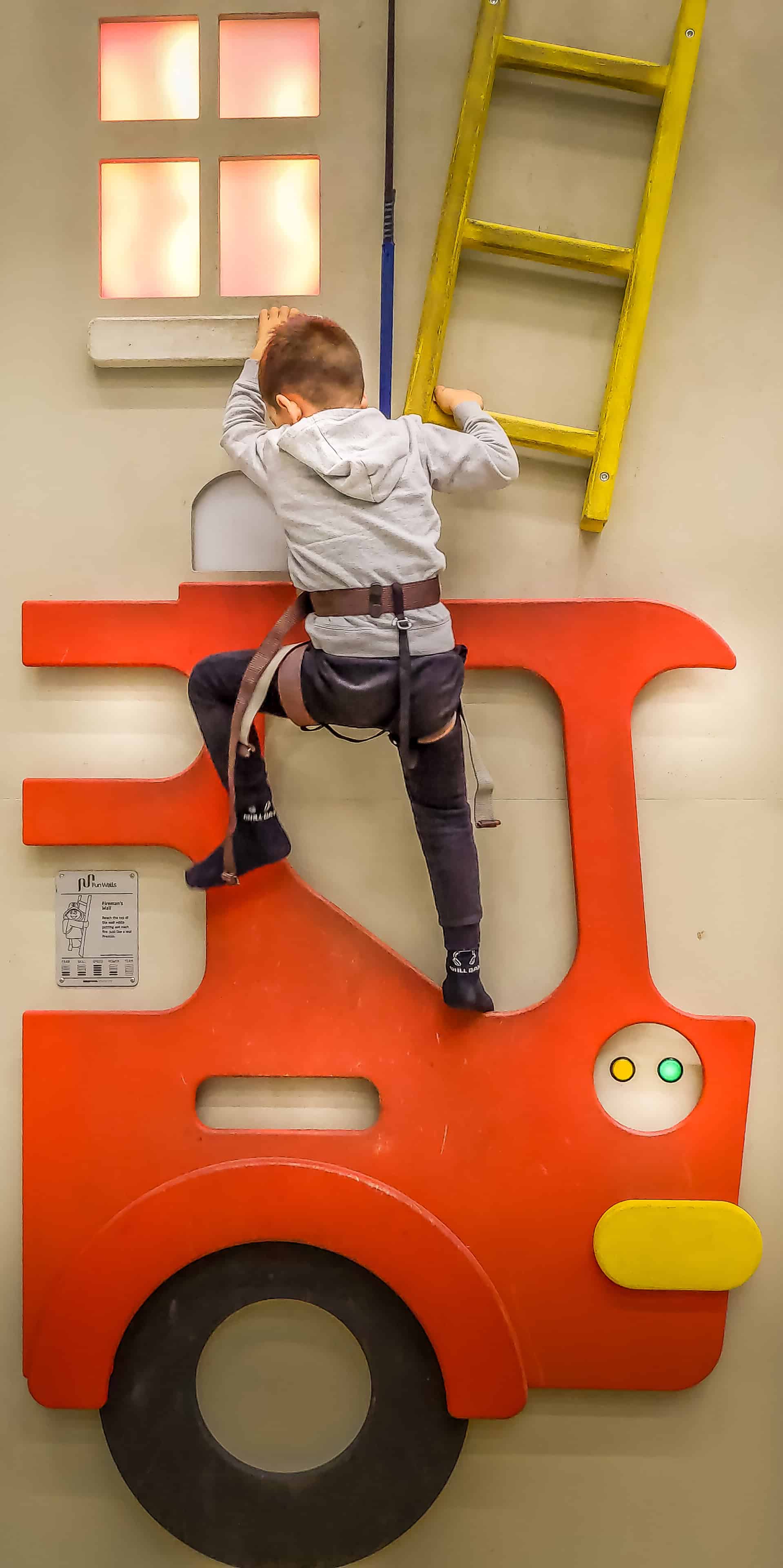 De Stordeur Climbing Center, Leuven – World Wild Schooling