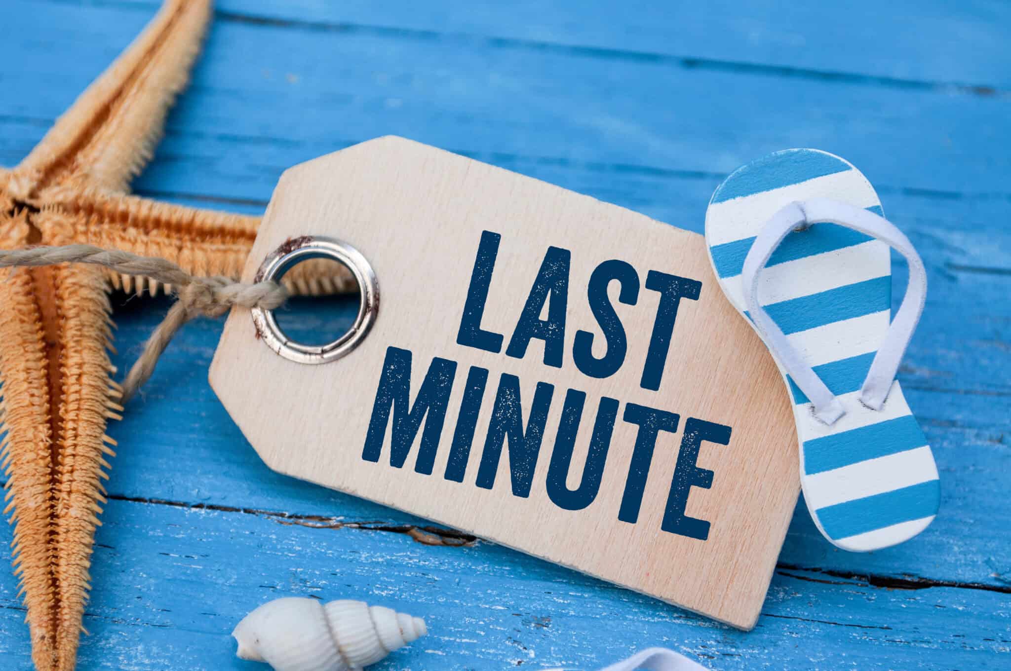 Booking a Last-Minute Holiday? 39 Tips To Save Money (2026)
