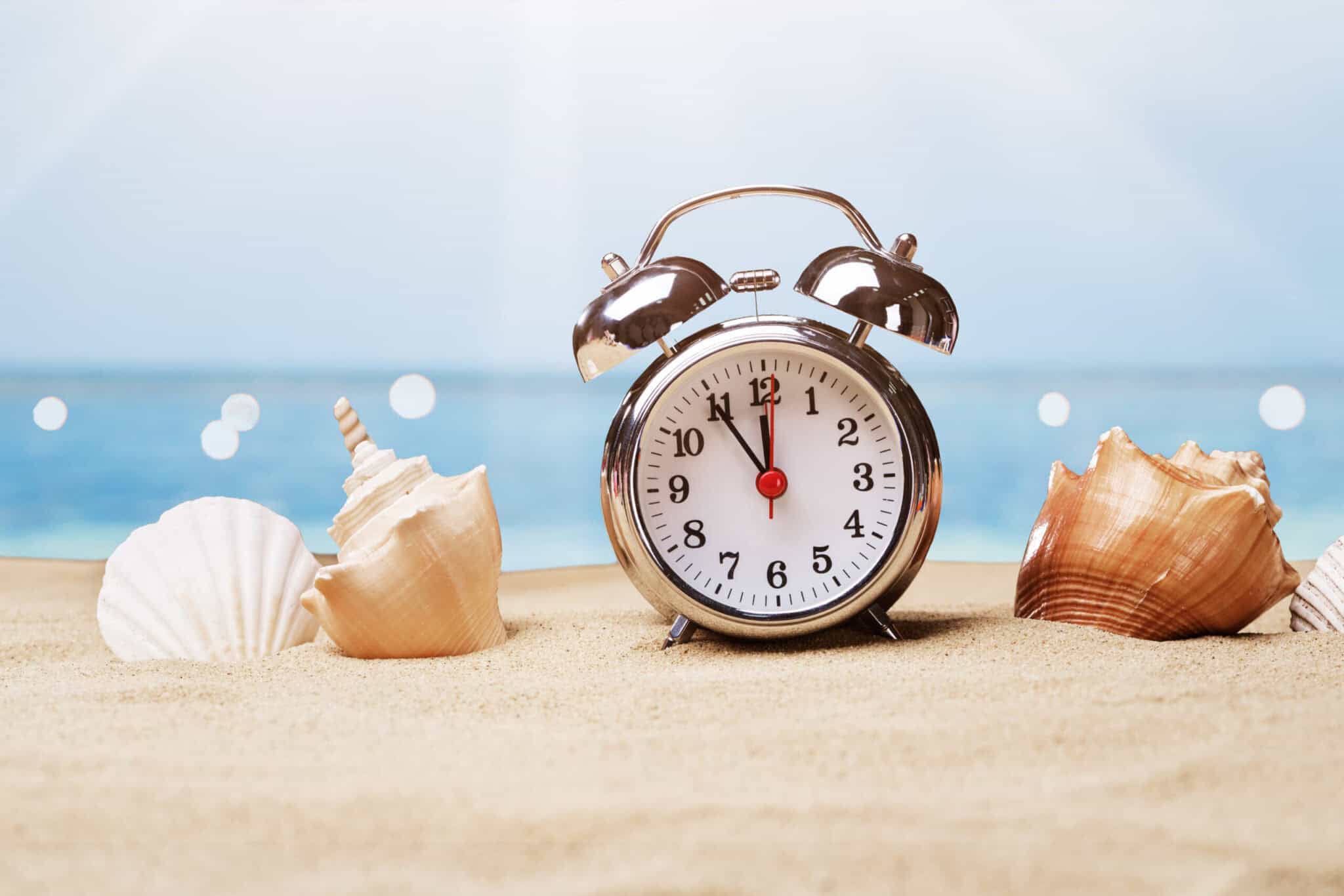 Booking a Last-Minute Holiday? 39 Tips To Save Money (2026)