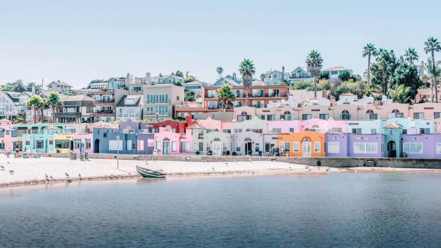 12 Quaint US Harbor Towns for a Relaxing Seaside Vacation