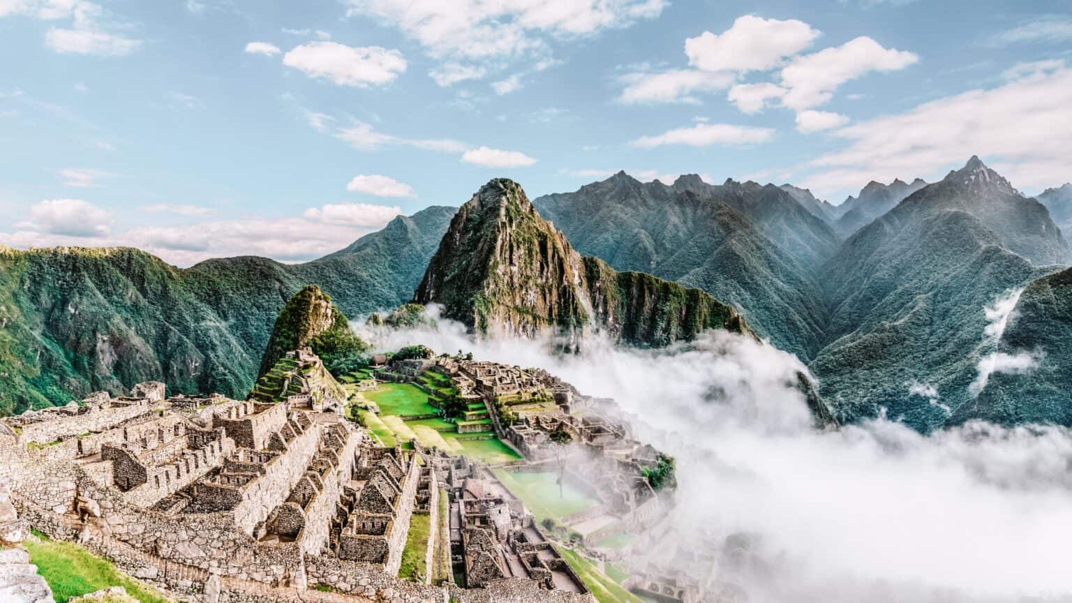 15 Iconic Places in the World for Your Bucket List