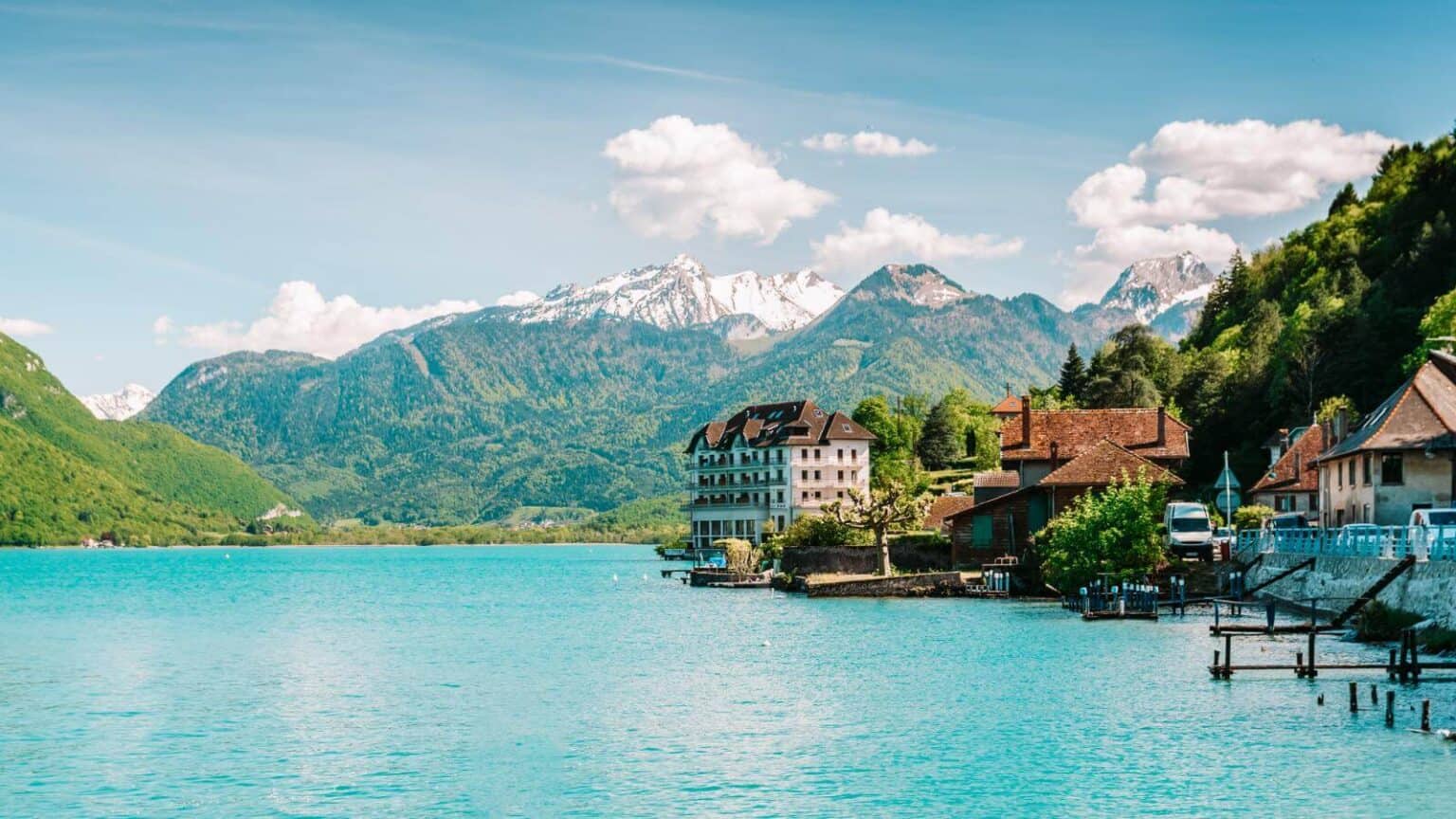 12 European Lakeside Towns for a Peaceful Getaway 2026
