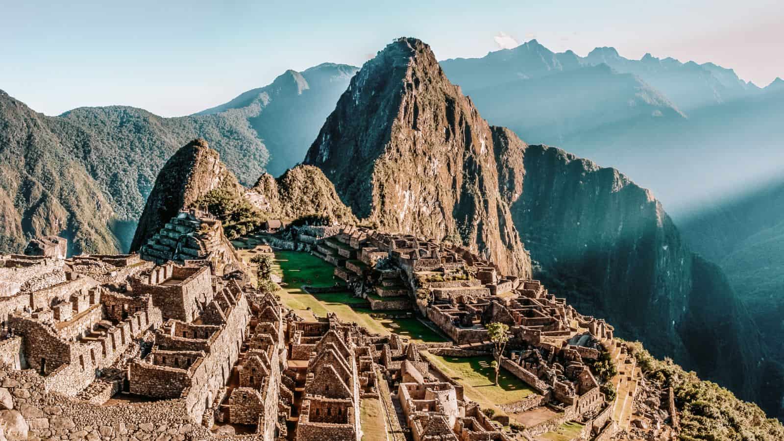 12 Cities With Stunning Ancient Architecture To Explore in Your ...