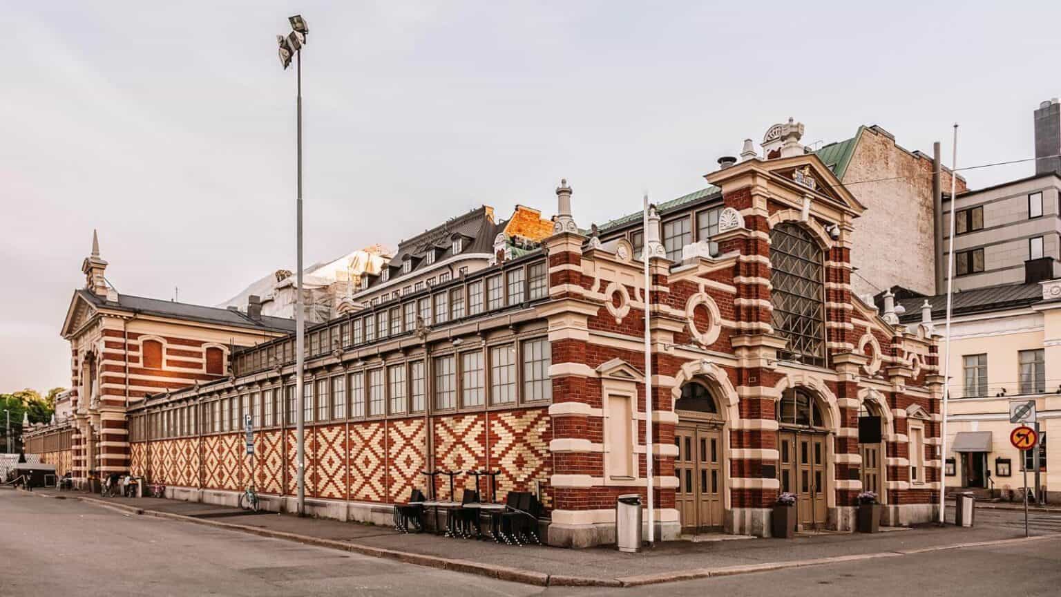 12 Exotic Markets Around the World for a Shopping Spree