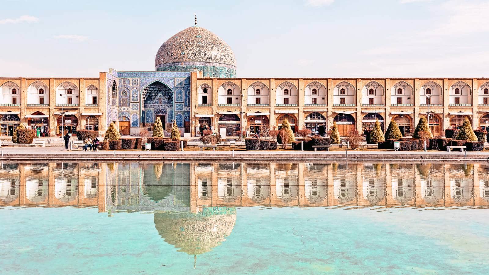 12 Iconic City Squares Around the World To Visit Once in Your Lifetime 2026