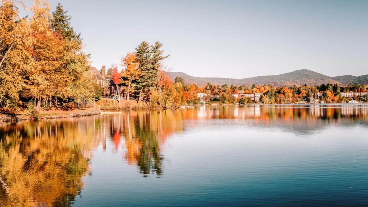 12 US Cities With the Most Colorful Autumn Scenery 2025
