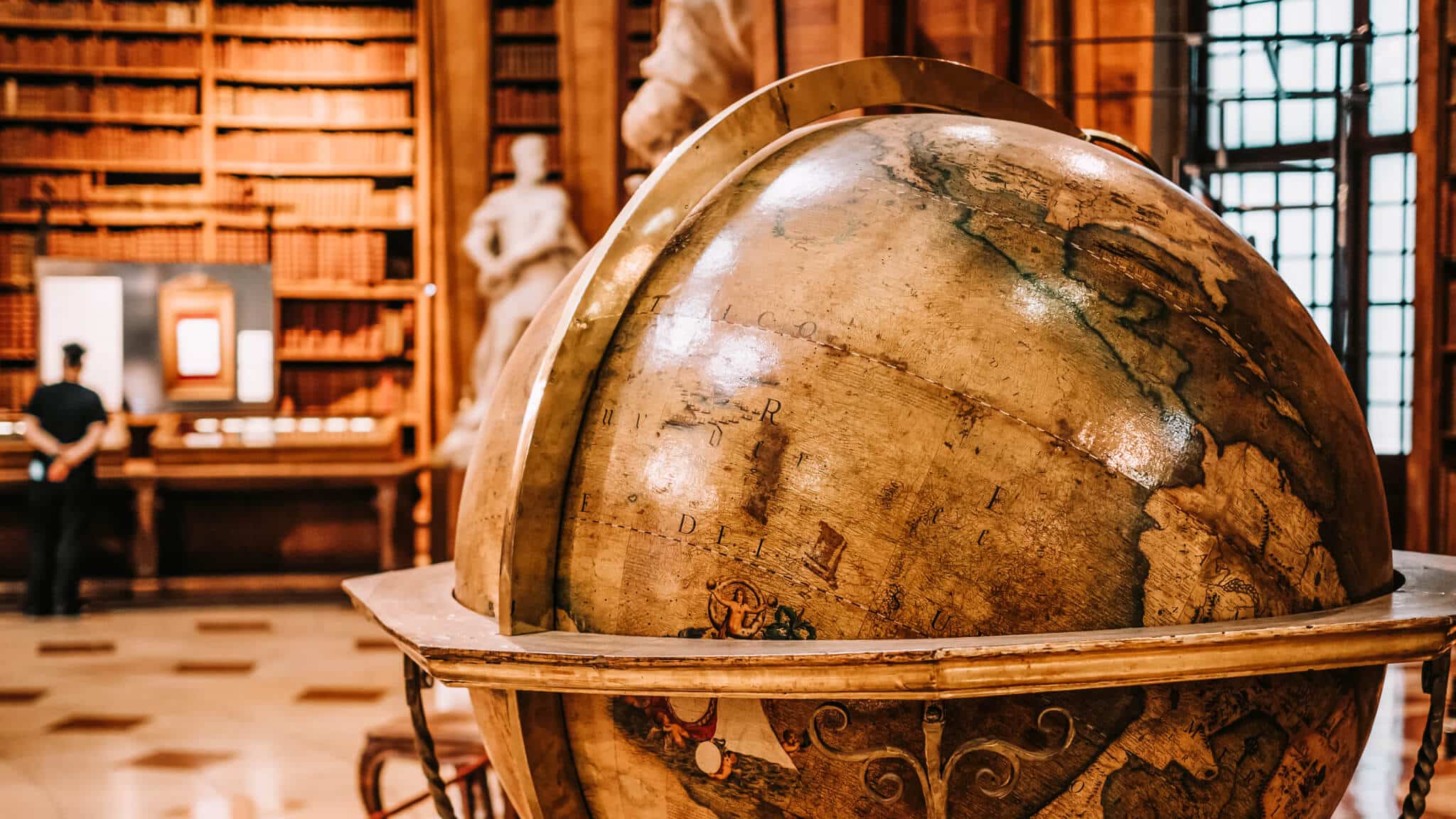 12 Unusual and Unique Libraries Around the Globe 2024