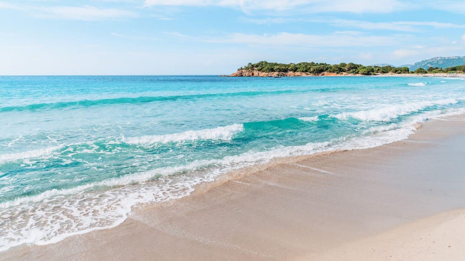 From Hidden Coves to Glamorous Seaside Resorts, These French Beach ...