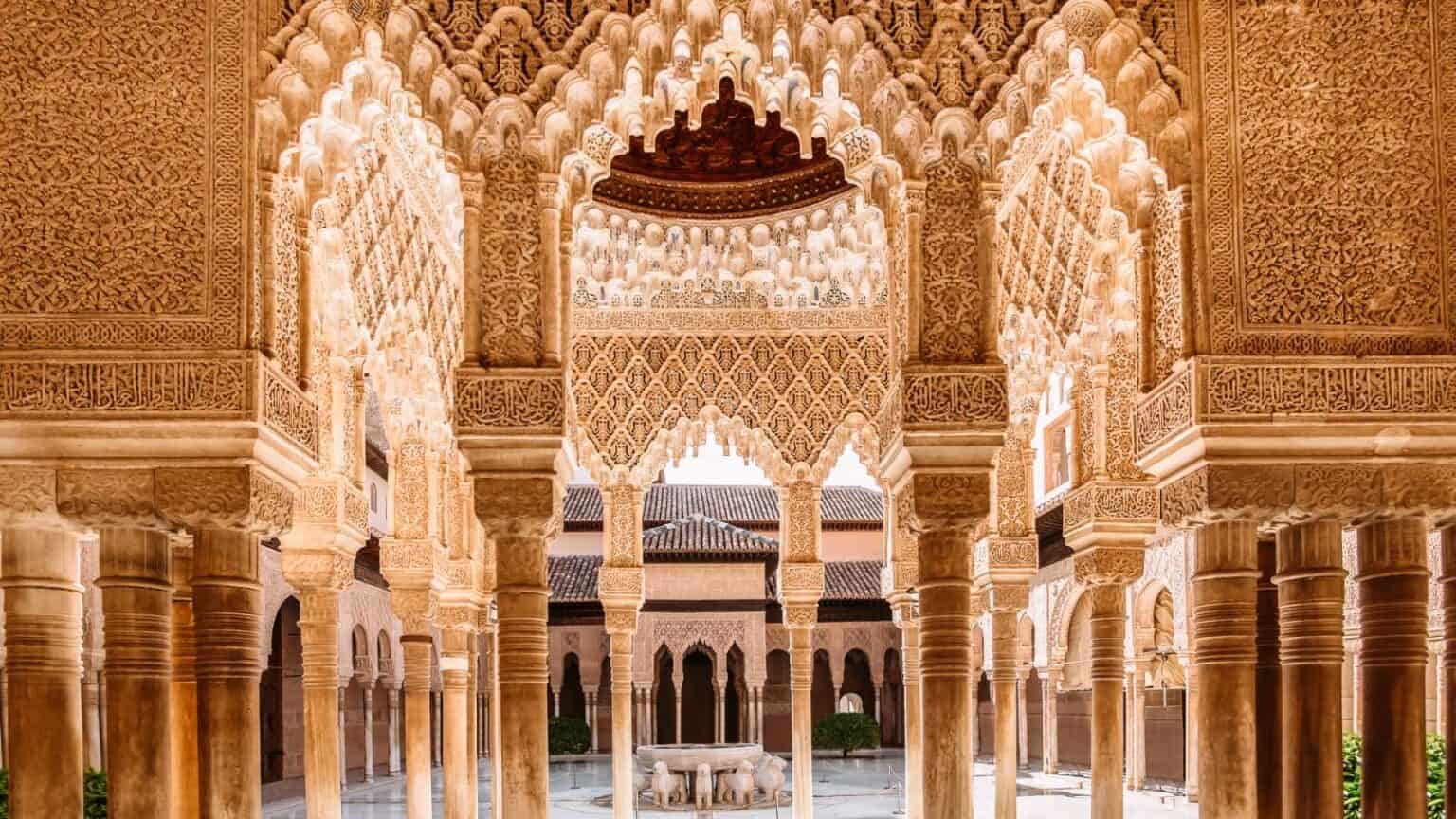 12 Famous Landmarks in Spain That Will Make You Say '¡Viva España!'