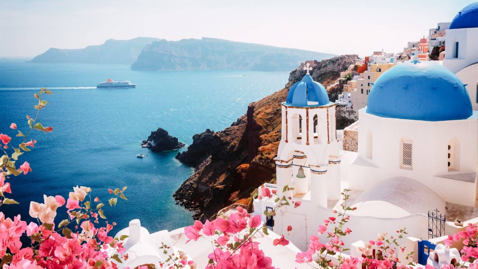 12 Unique Places in the World for Your Bucket List 2026