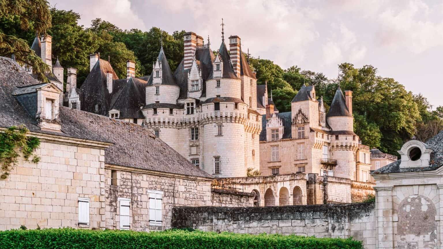 These 12 Gorgeous French Castles Will Make You Believe in Fairytales Again