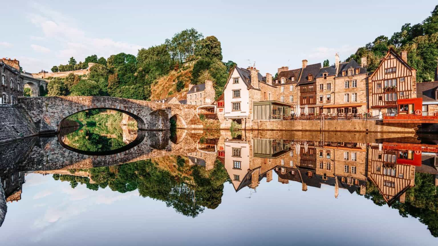 12 Medieval Towns in France So Beautiful, You’ll Feel Like You’re in a ...