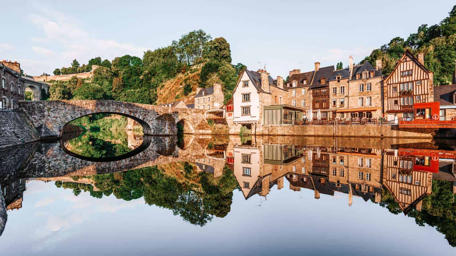 12 Medieval Towns in France So Beautiful, You’ll Feel Like You’re in a ...