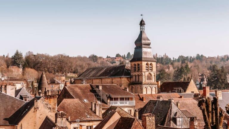 12 Medieval Towns in France So Beautiful, You’ll Feel Like You’re in a ...