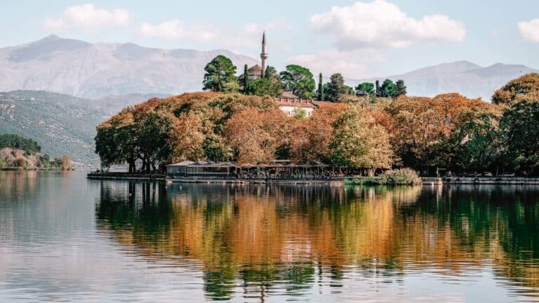 12 Beautiful Castles in Greece So Stunning, You’ll Forget All About the ...