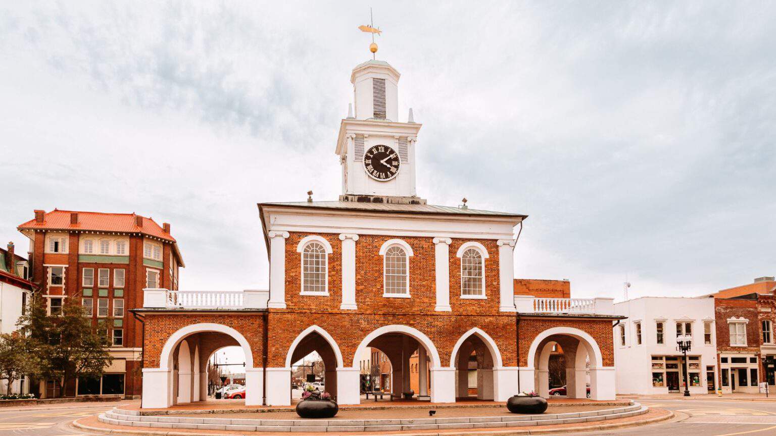 These 12 Least Walkable Cities in the US Are a Car-Lover's Paradise