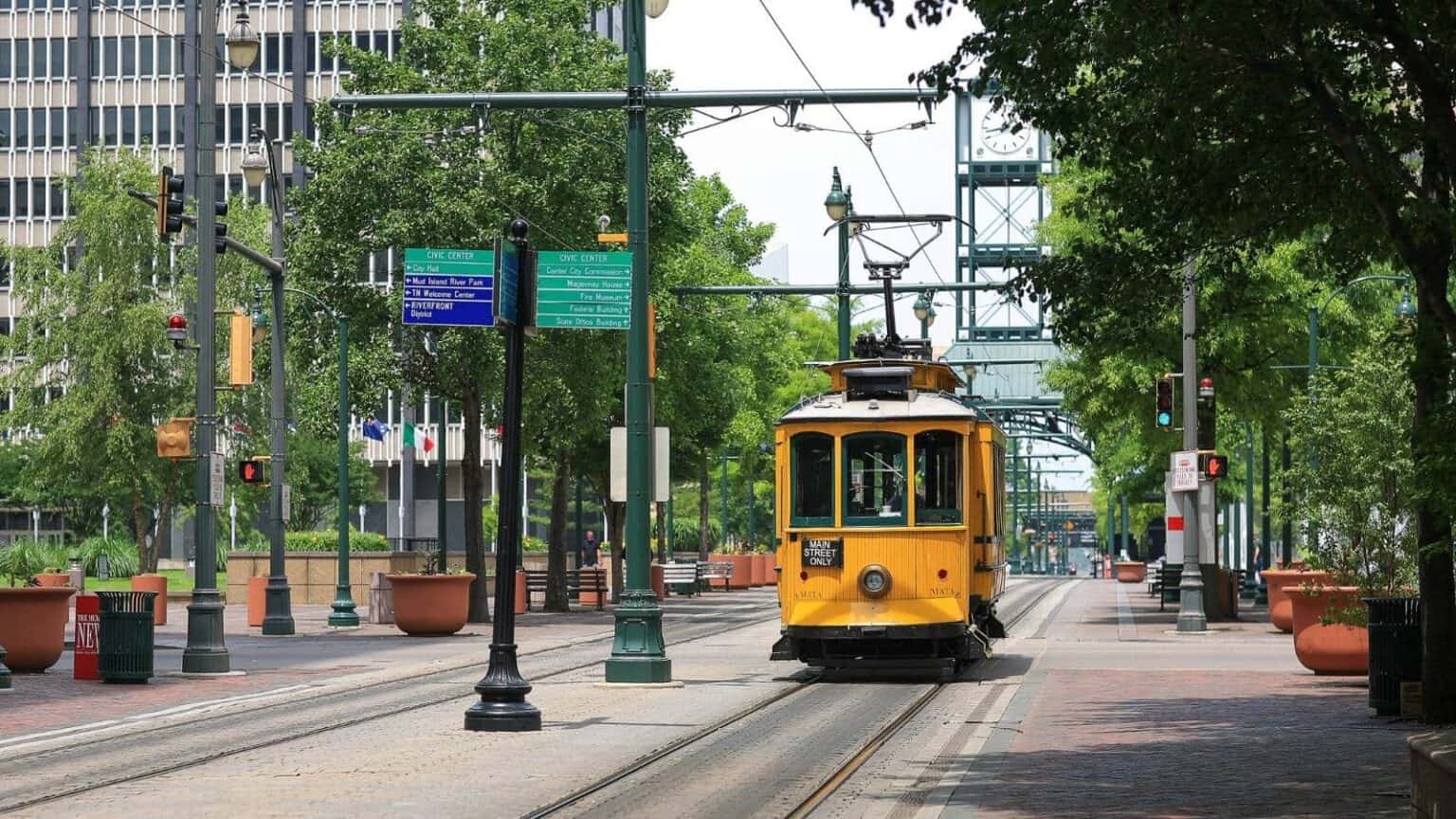 These 12 Least Walkable Cities in the US Are a Car-Lover's Paradise