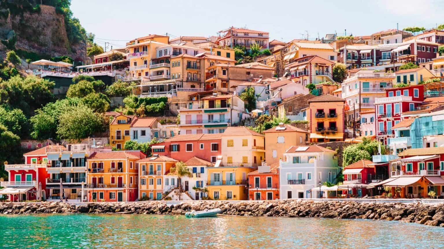 12 Beautiful Seaside Greek Towns That Are Surprisingly Not on Islands