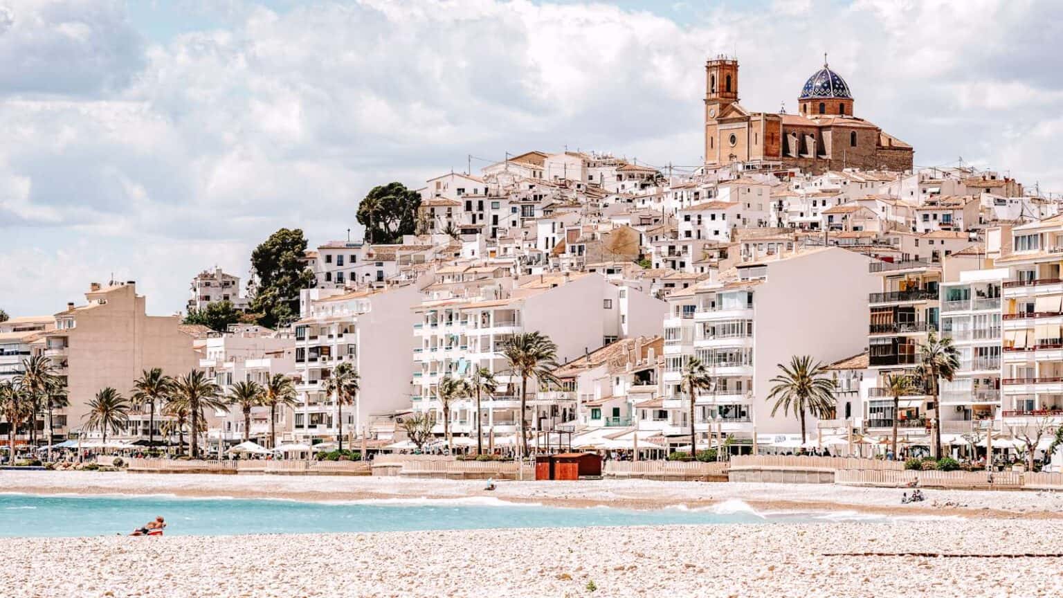 12 Beautiful Small Towns in Spain for an Affordable Getaway That Will ...