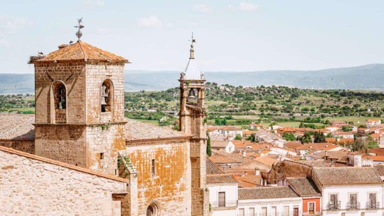 12 Beautiful Small Towns in Spain for an Affordable Getaway That Will ...