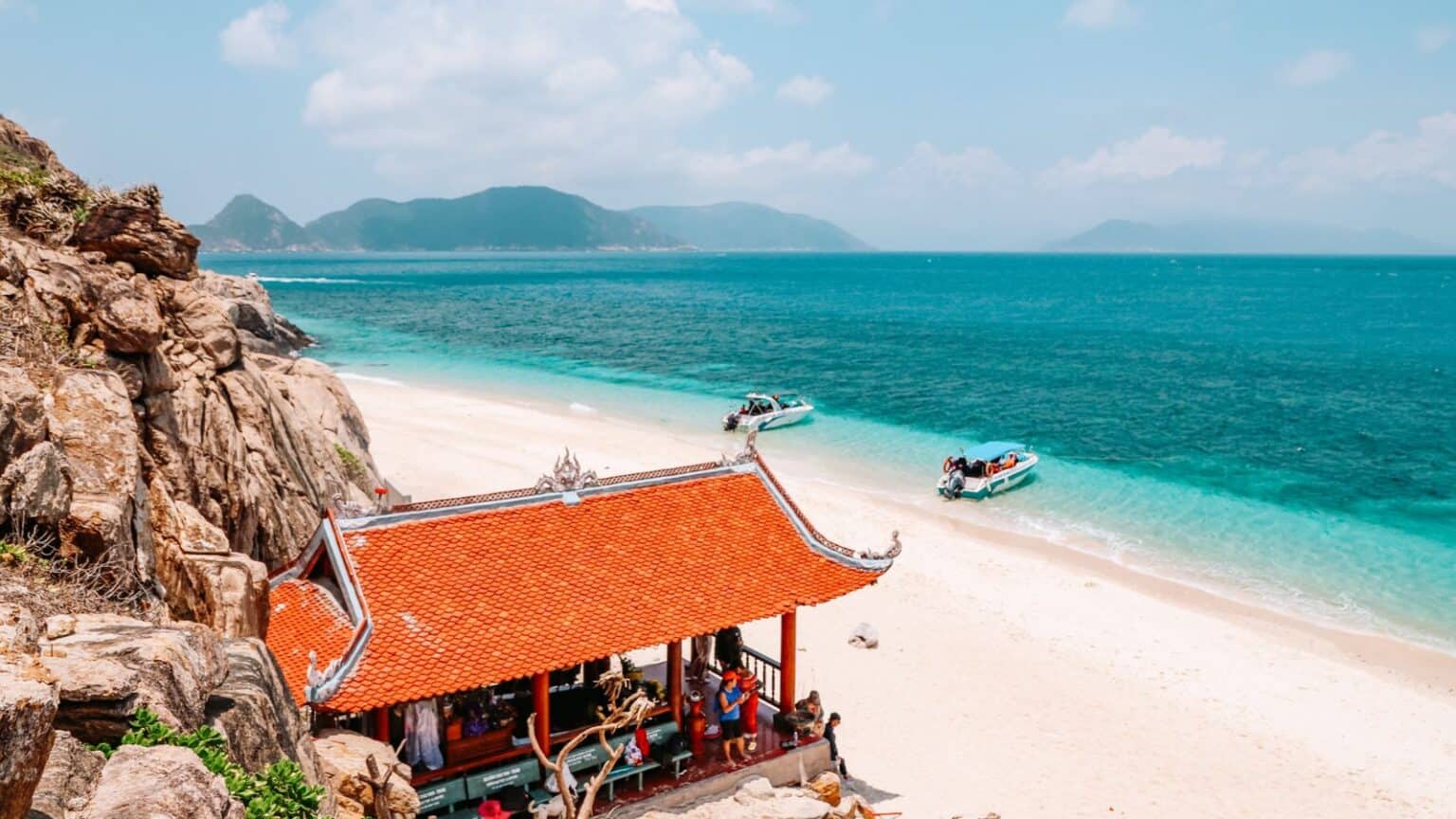 12 Budget-Friendly Beach Destinations To Live in Southeast Asia You’ll ...