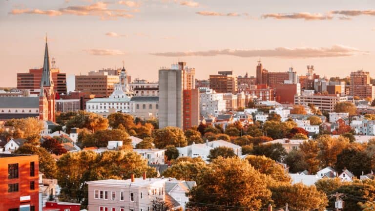 12 Cities Where Fall Foliage Turns the Streets into a Living Art ...