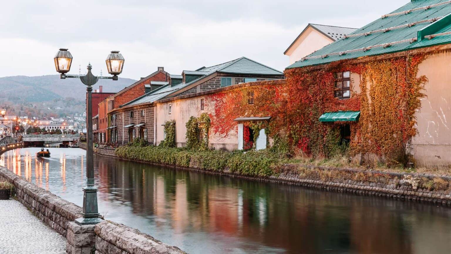 12 Beautiful Fall Foliage Destinations That’ll Make You Wish Autumn ...