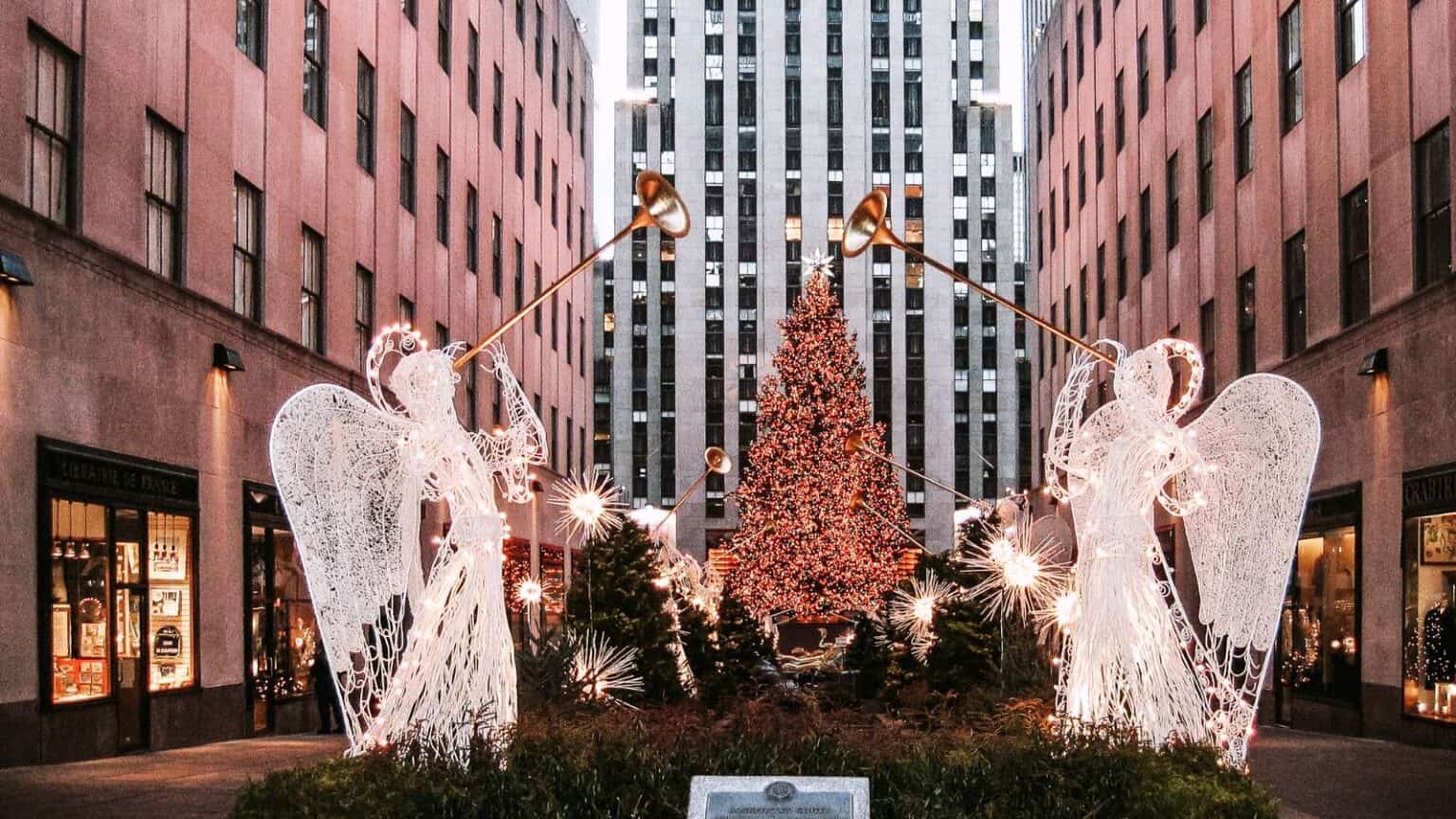 12 Destinations for a Magical Christmas Experience in the US