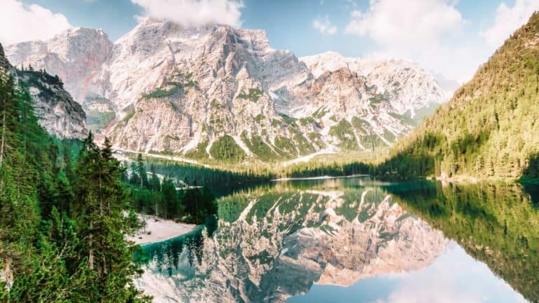 12 Beautiful Hiking Trails in Italy That Prove the Journey Is Just as ...