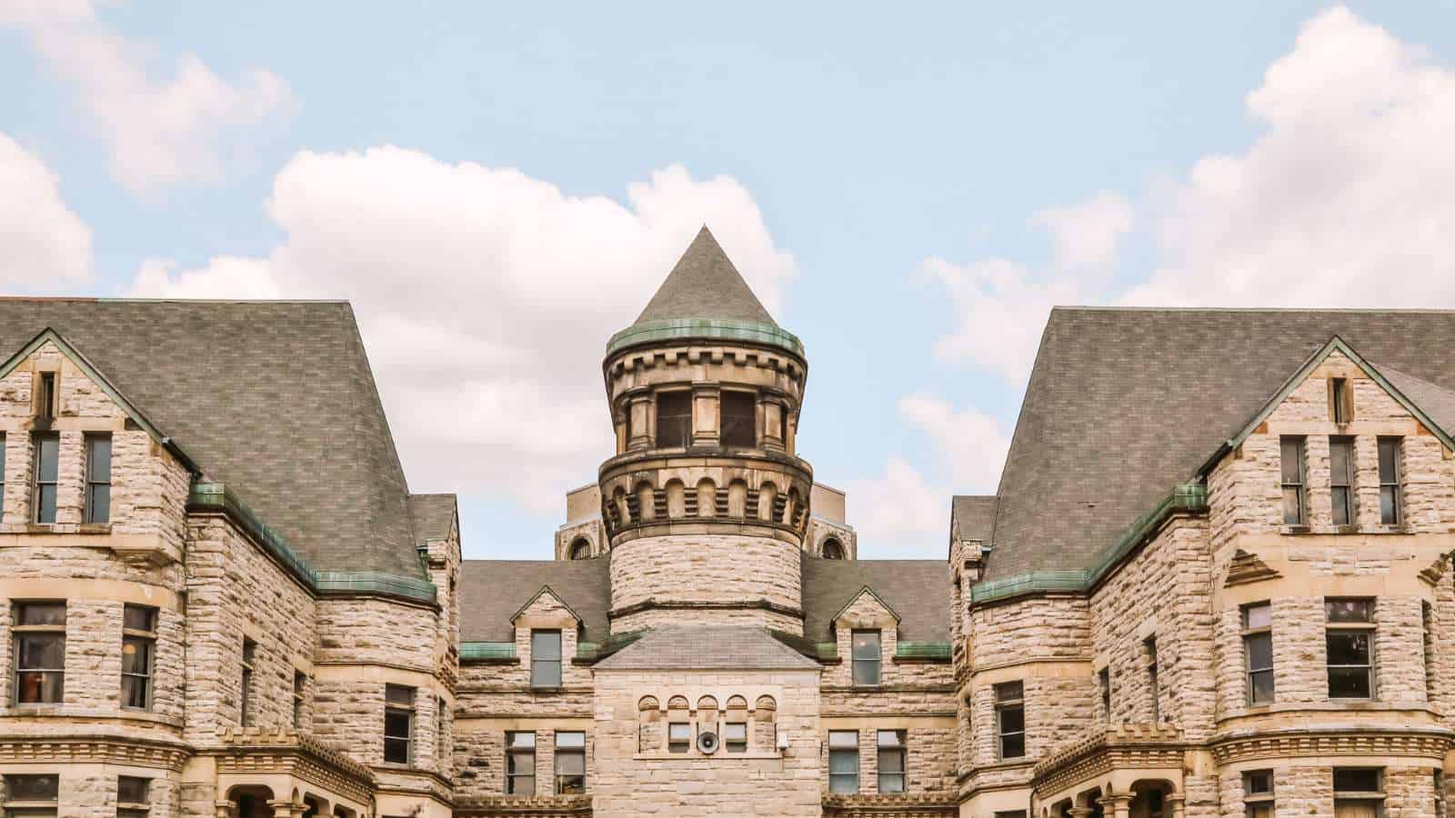 12 Iconic Movie Locations in the US You Can Actually Visit – No Green ...