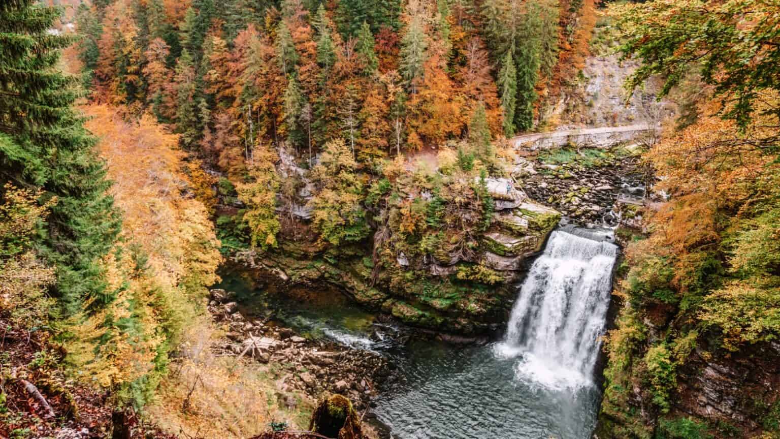 12 Weirdest Borders in the World That’ll Make You Question Geography