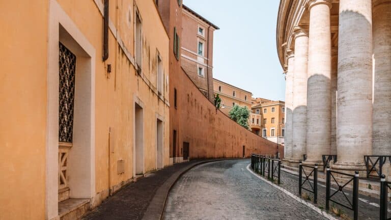 12 Weirdest Borders in the World That’ll Make You Question Geography
