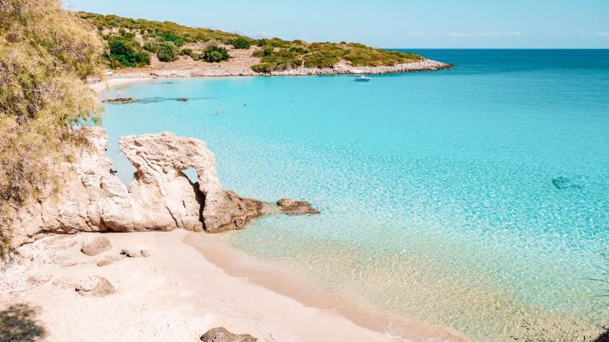 These 12 Beaches Have the Bluest Waters in the World According to a New ...