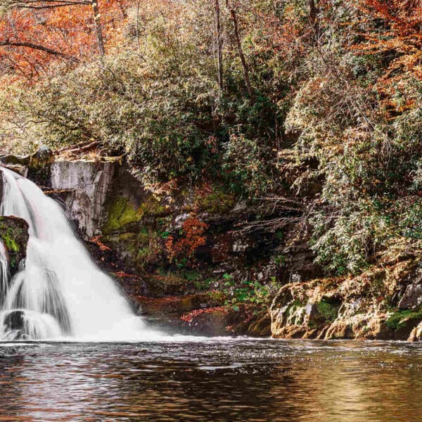 These 12 Stunning Fall Hikes in the US Will Make You Love Autumn Even More