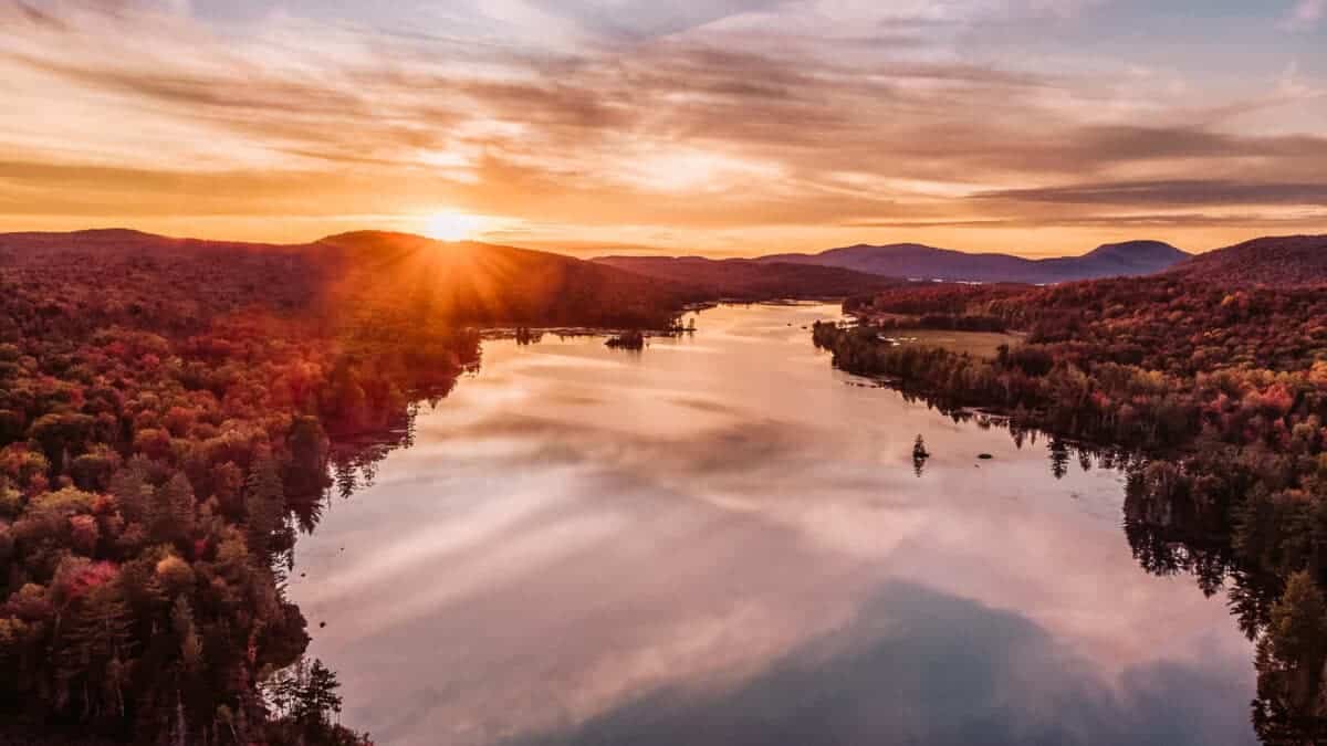 These 12 Stunning Fall Hikes in the US Will Make You Love Autumn Even More