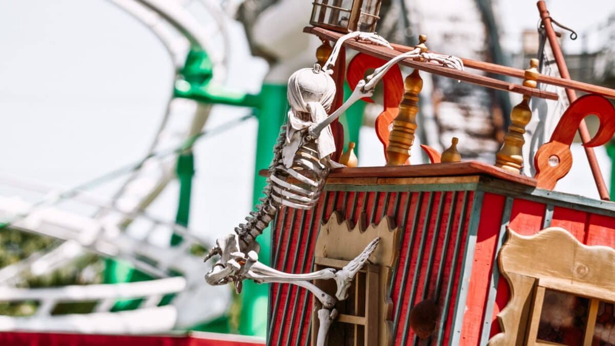 12 US Places To Visit for Halloween That Take Spooky Season Way Too ...