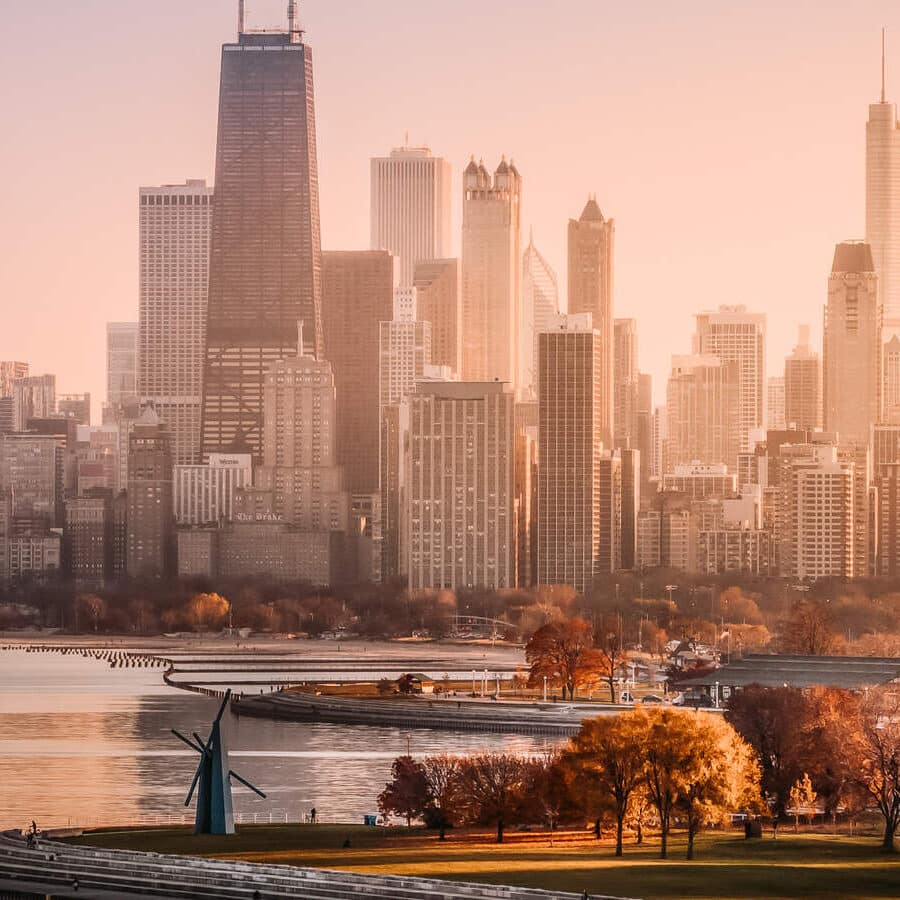 12 US Cities for Fall You’ll Want To Visit Before the Leaves Disappear