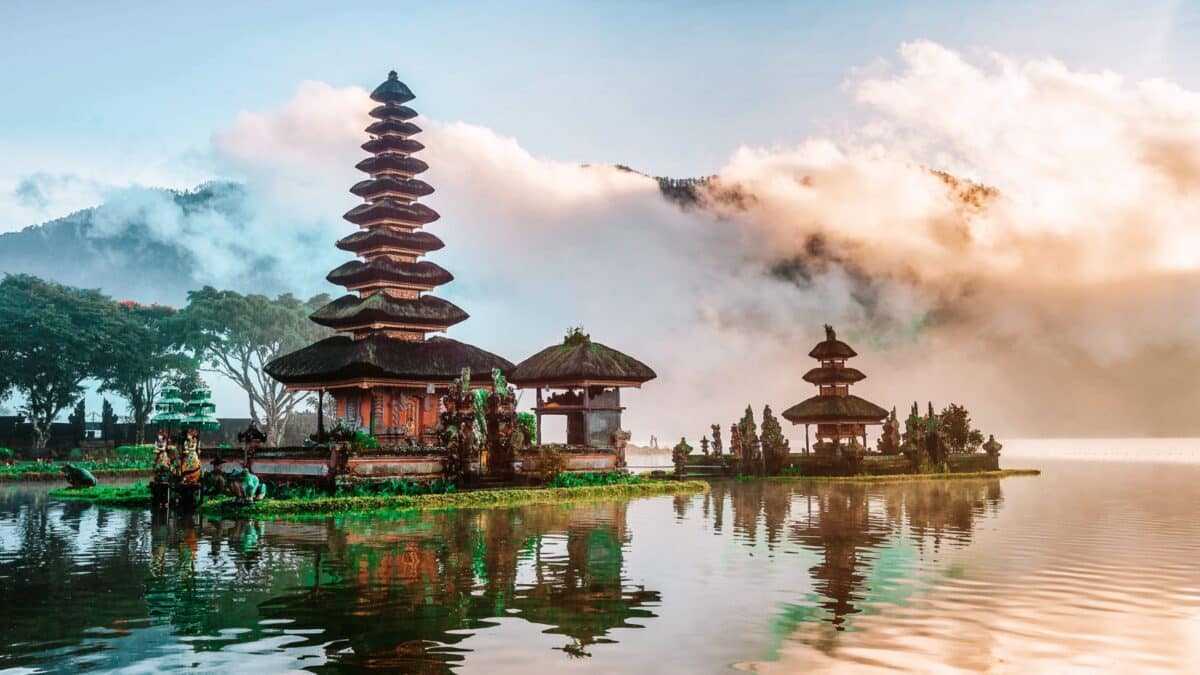 12 Countries That Don't Want Tourists (And They Have Their Reasons)
