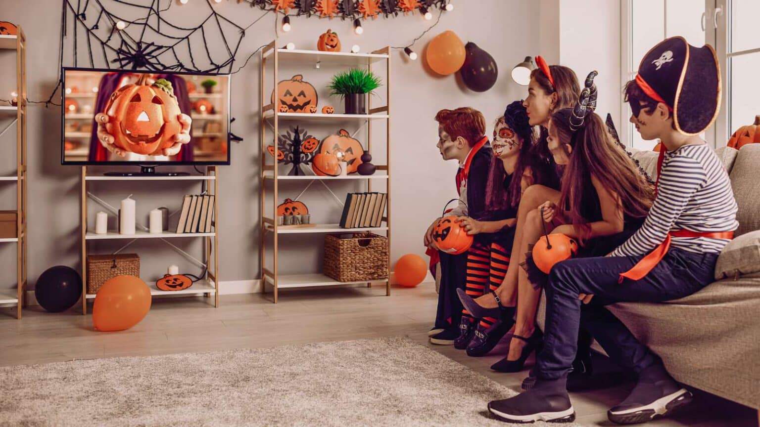12 Ways To Celebrate Halloween at Home That Are Way More Fun Than You’d ...