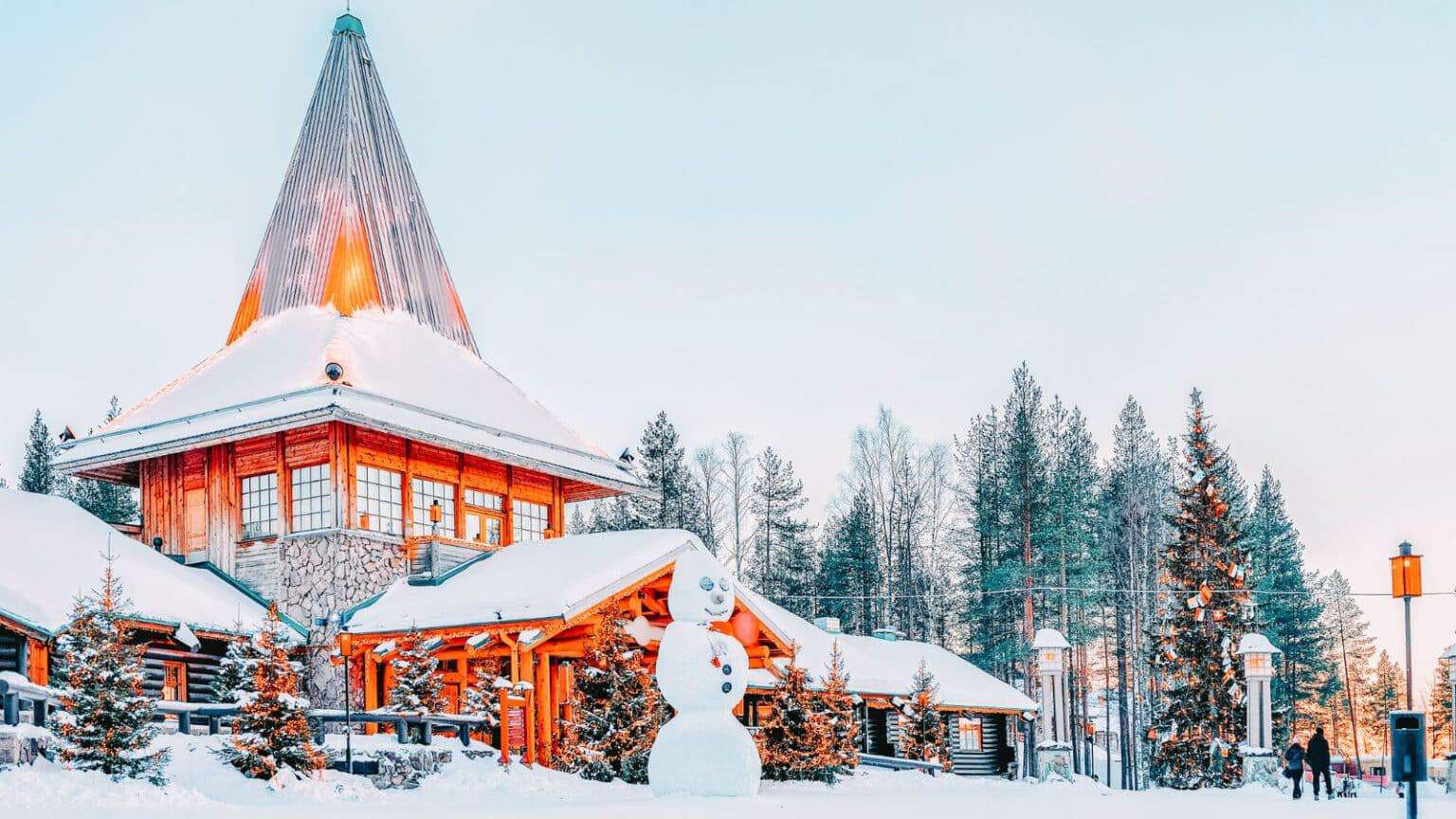 13 Best Christmas Towns in the World That Feel Like a Holiday Fairy Tale