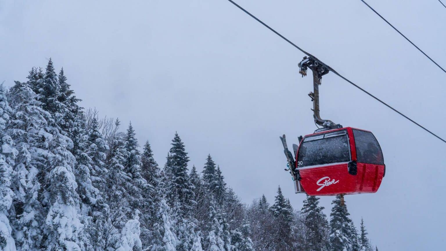 12 US Ski Resorts That Every Skier Needs on Their Bucket List