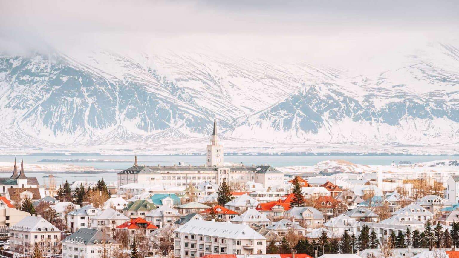 12 Snowiest Cities in the World You Won’t Believe People Actually Live In