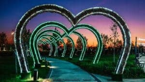 These 12 Dazzling Christmas Light Displays Around the World Will Light ...