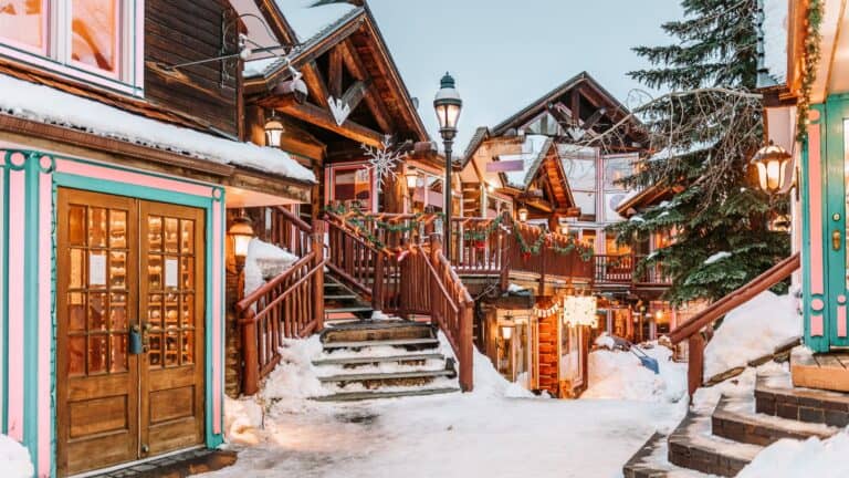 13 Best Christmas Towns in the World That Feel Like a Holiday Fairy Tale