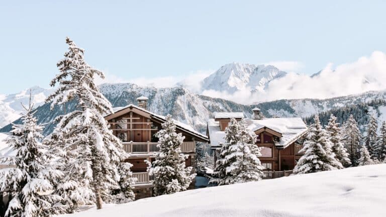 These 12 Snowboarding Destinations Are So Epic, You’ll Never Want To ...