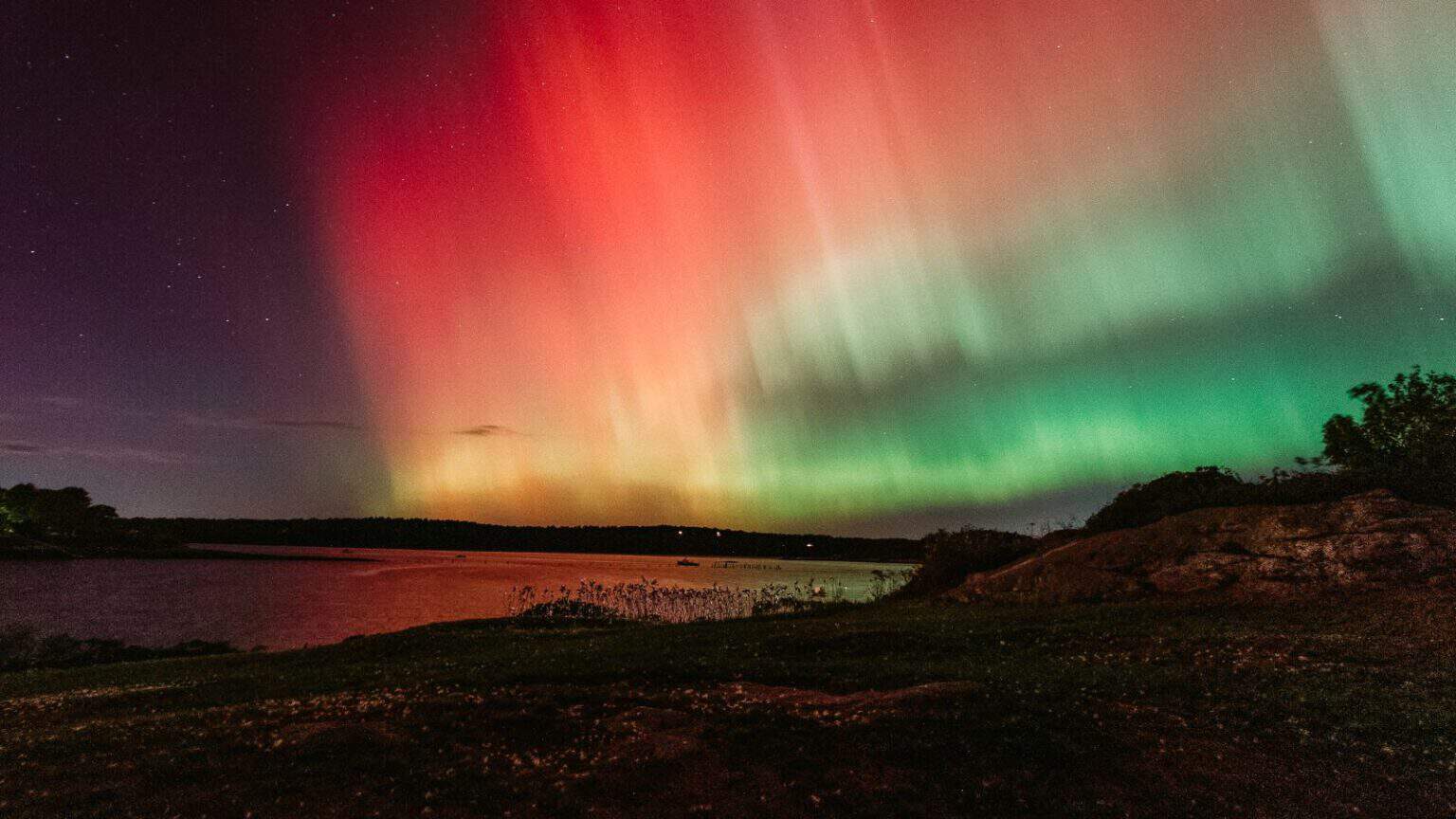 12 Best Places in the US To Catch the Northern Lights (No Passport Needed)