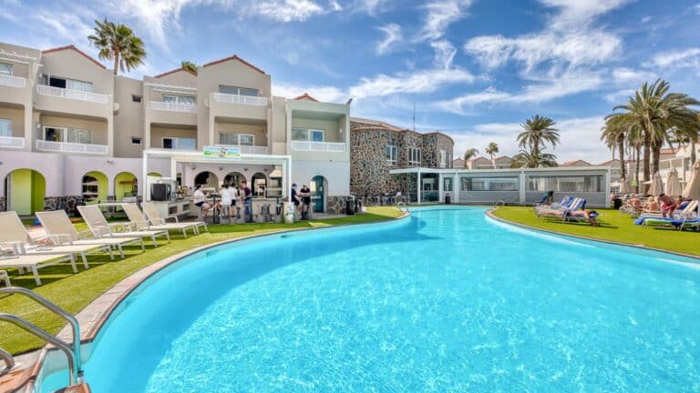 These 12 Cheap Places in Spain Still Feel Like a Splurge