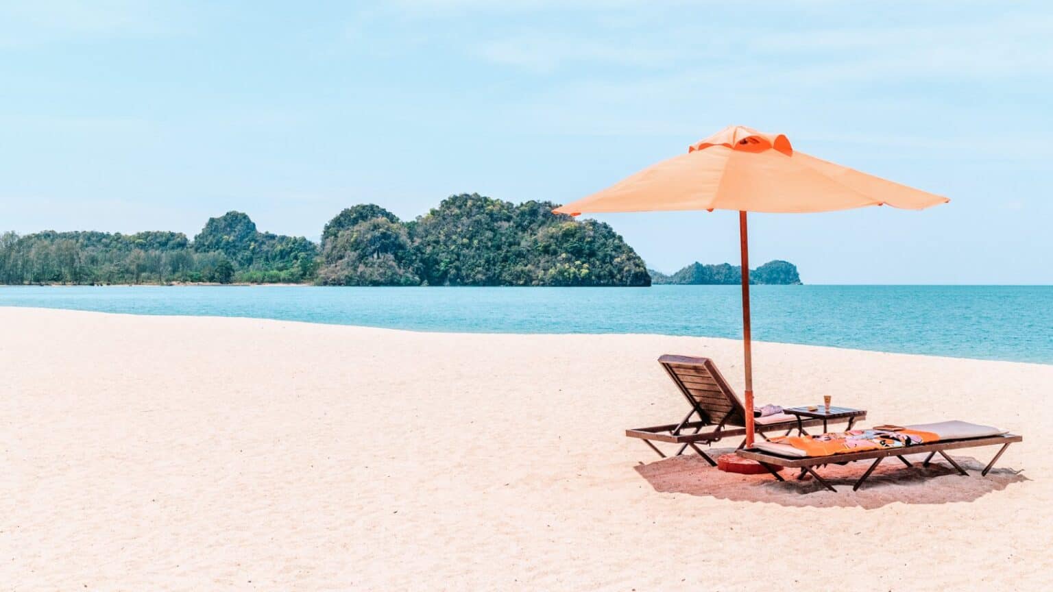 These 12 Cheap Beach Getaways Around the World Feel Like a Million Bucks