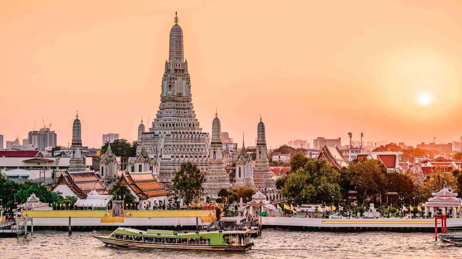 12 Famous Landmarks in Thailand You Need To See at Least Once