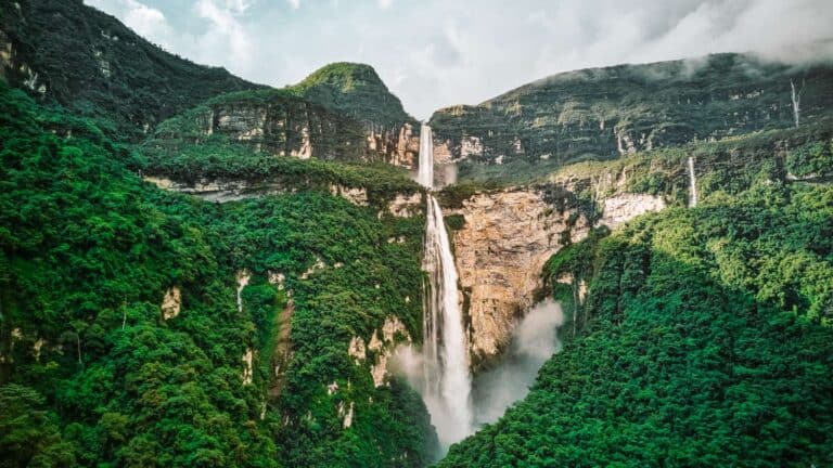 12 Best Waterfall Hikes in the World